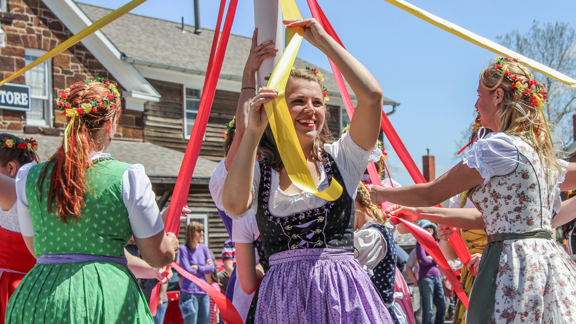 Amana Colonies Tours - Guided Tours in Amana, IA | Amana Colonies