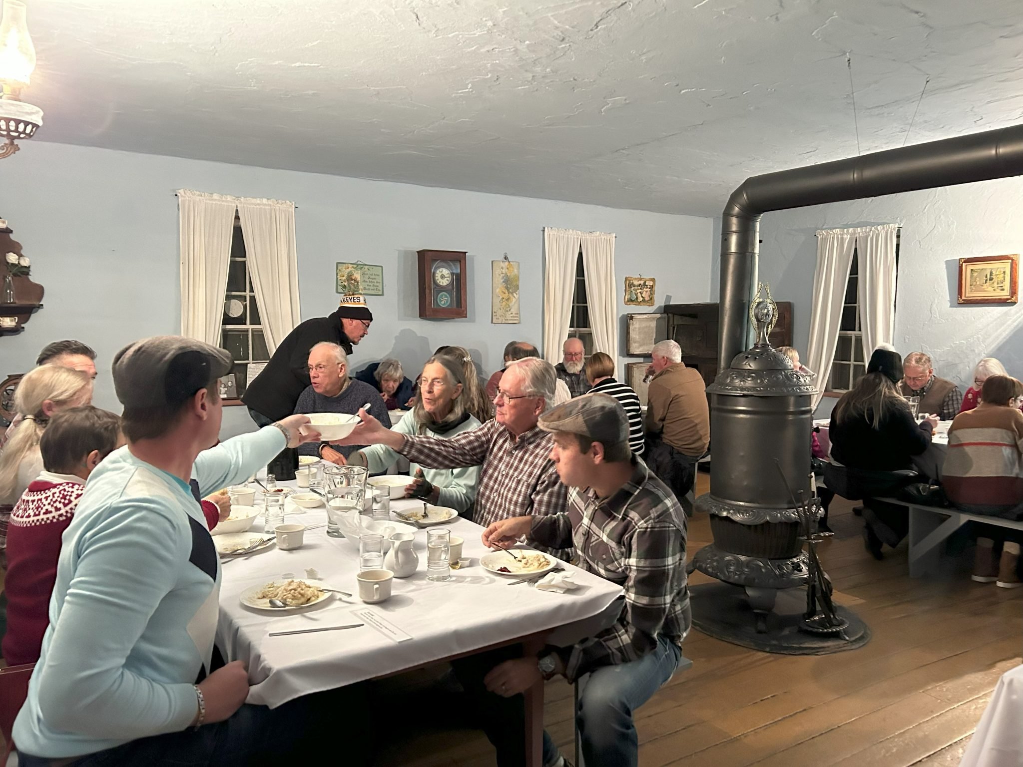 Communal Meal: Friday, December 5, 2025 - Christmas Traditions - Amana ...